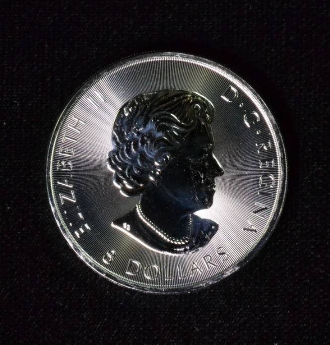 2016 1.5 oz Silver Canadian Snow Falcon