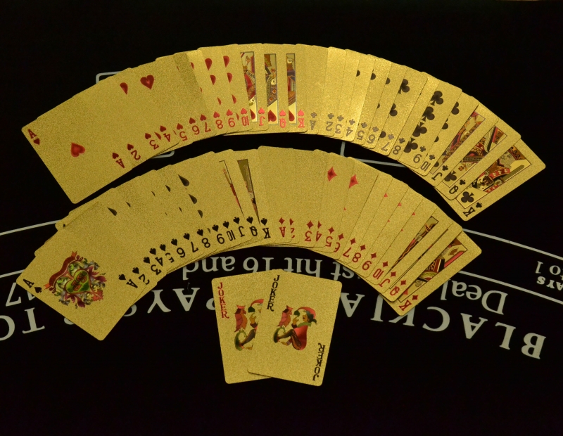 24K Plated $100 Playing Cards